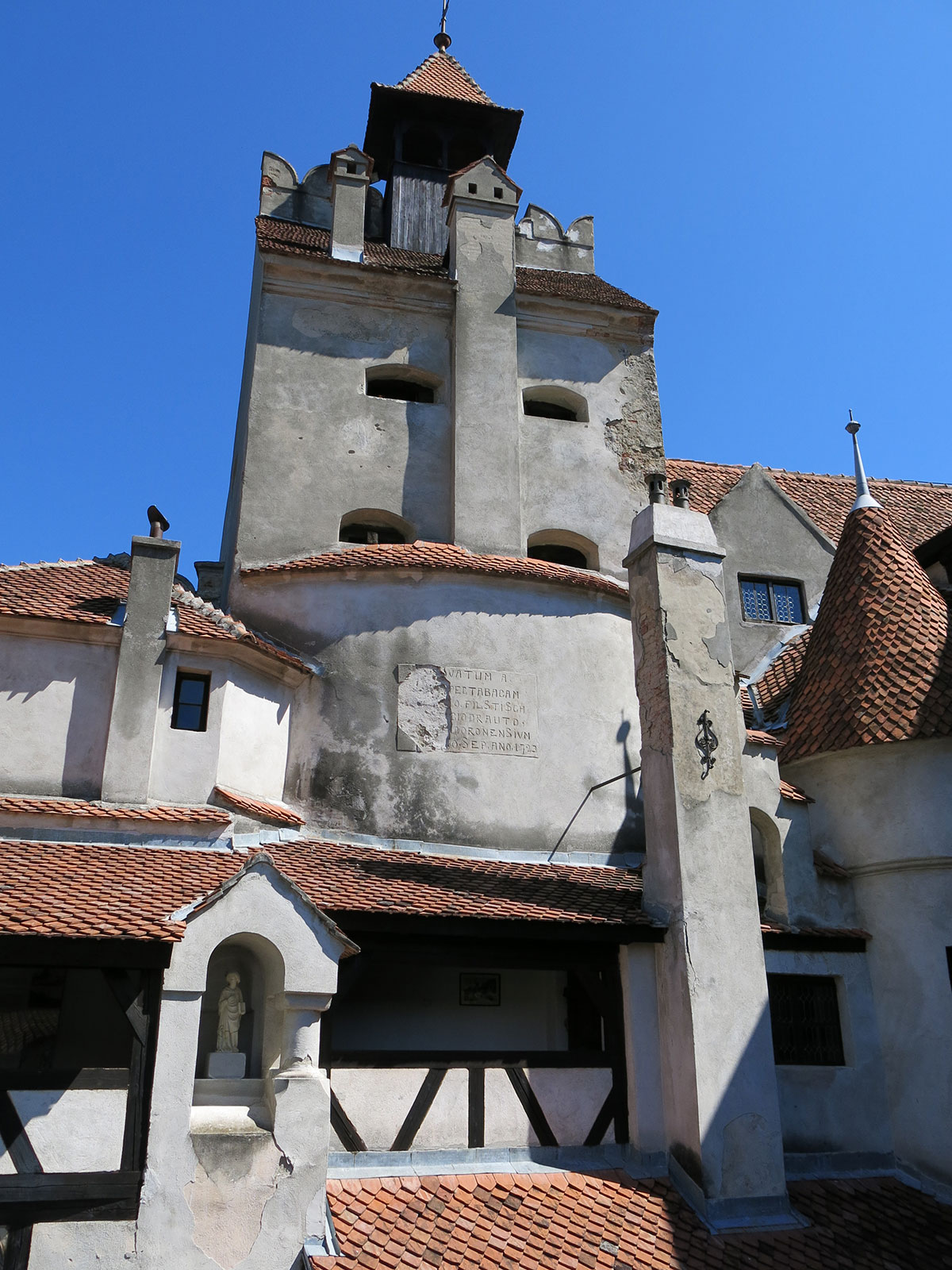 Zamak Bran u Transilvaniji – “Drakulin dvorac” – PLANINARENJE sa Bracom ...