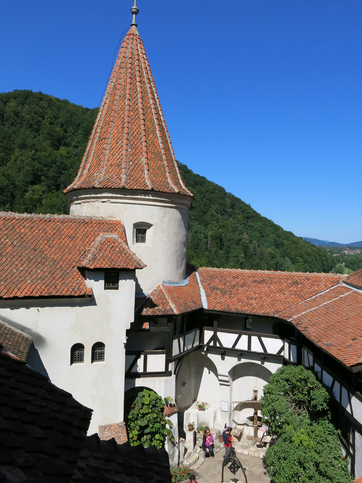 Zamak Bran u Transilvaniji – “Drakulin dvorac” – PLANINARENJE sa Bracom ...