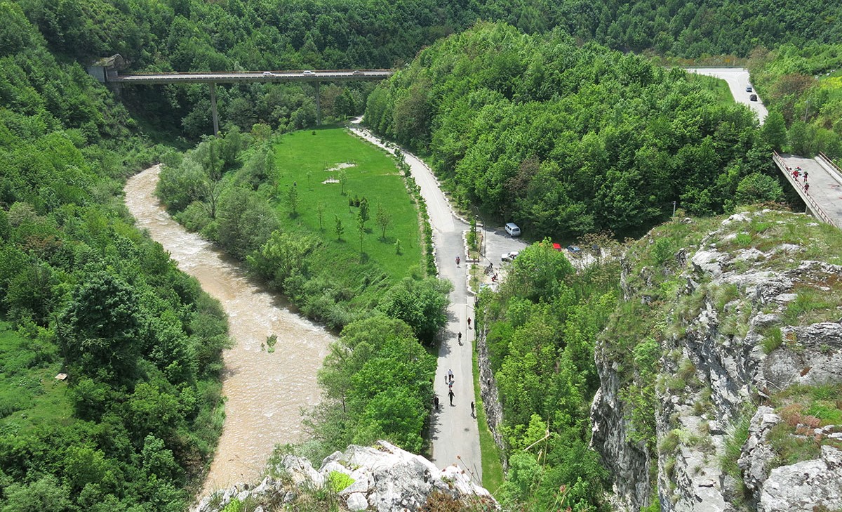 Zaštićeni pejzaž “Bentbaša” – PLANINARENJE sa Bracom Babićem